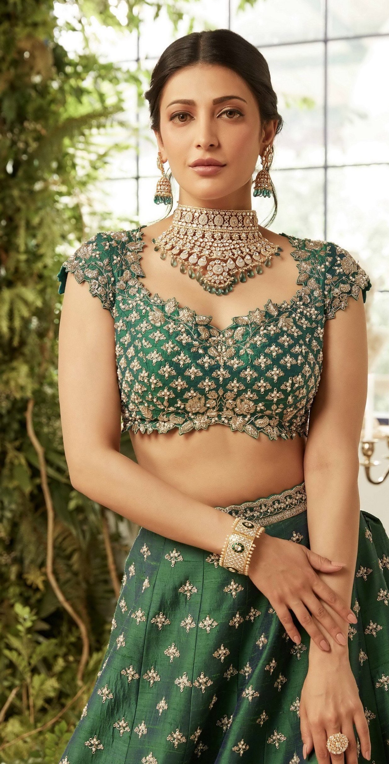 ఫ్యాషన్ వేర్ లో కేక పుట్టిస్తున్న శృతి హాసన్ — Darvaaja.com